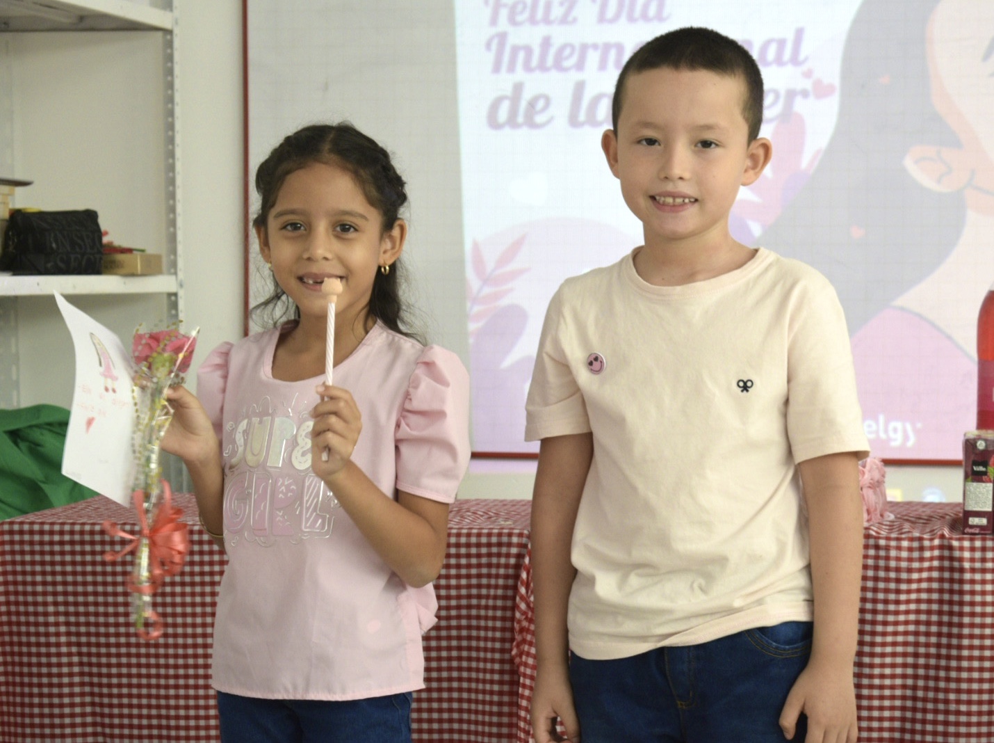 Día de la Mujer - INSTITUTO FREINET